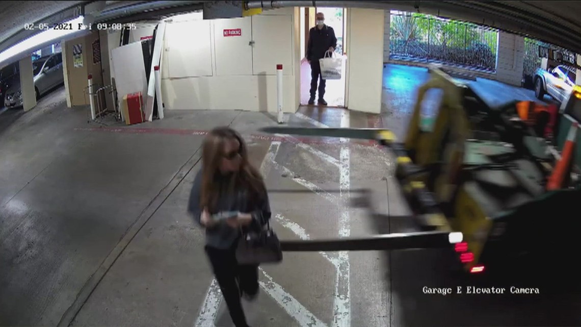 San Diego woman struck by pickup trash truck sues | cbs8.com