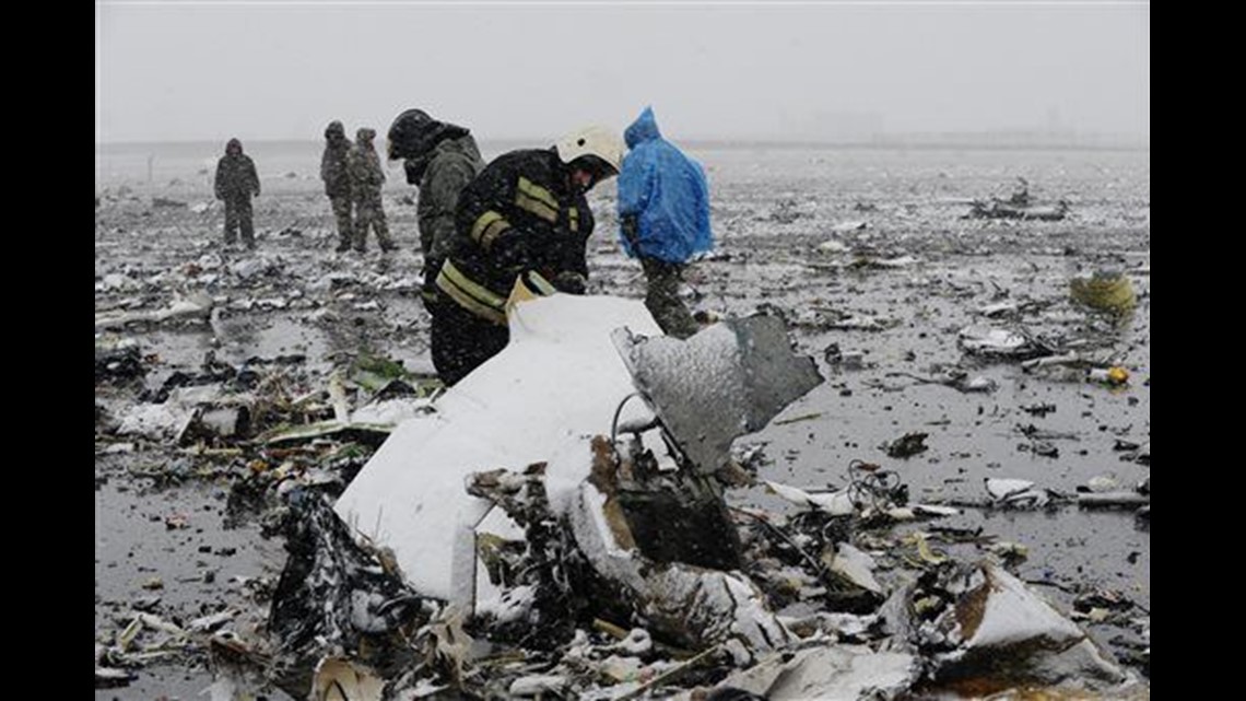 Heavy winds as FlyDubai plane crashes in Russia, killing 62 | cbs8.com