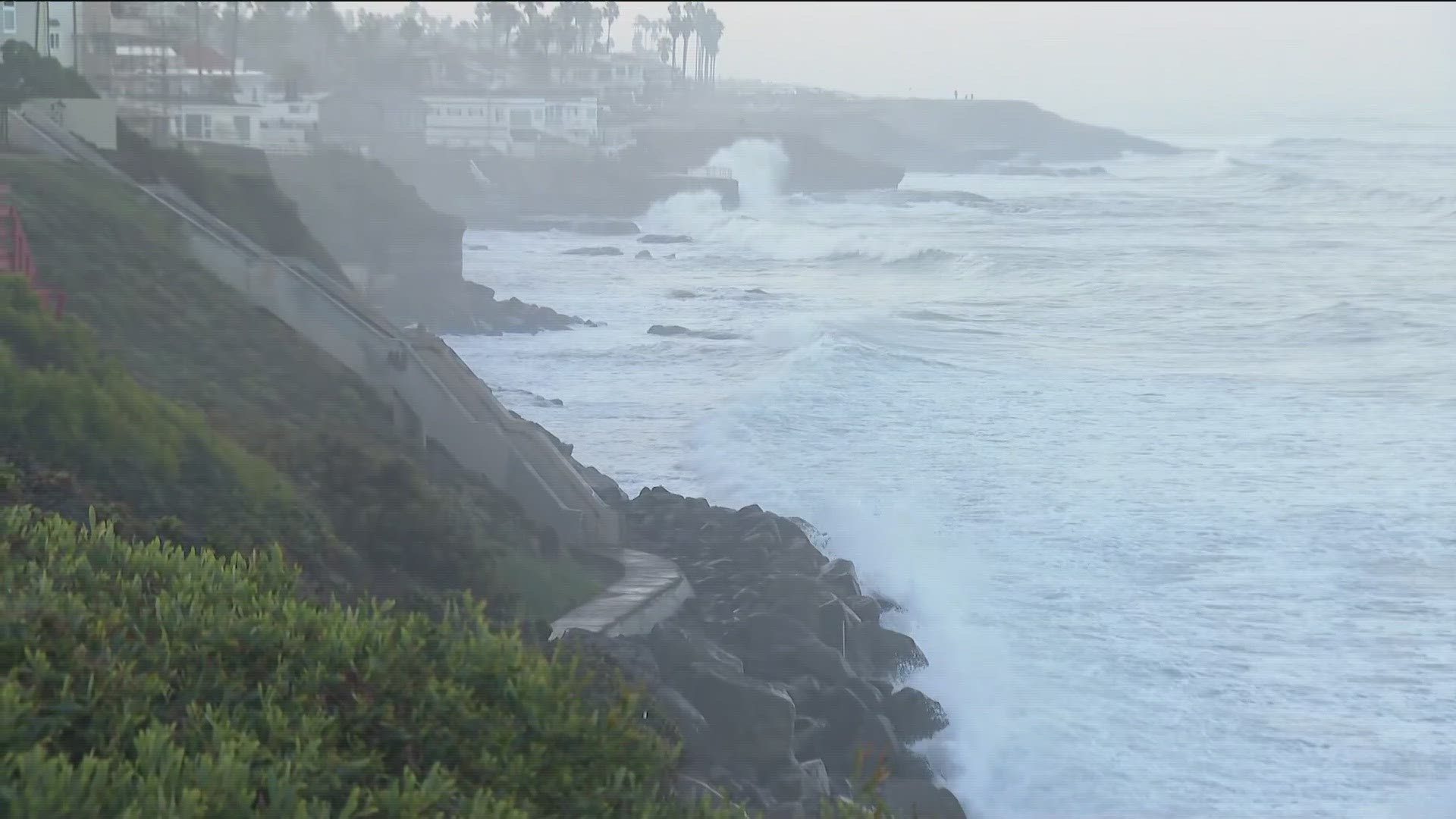 Big waves expected to hit San Diego | cbs8.com