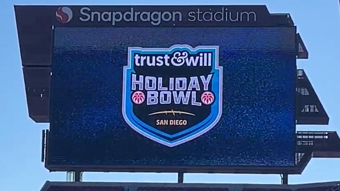Arizona to face SMU in Holiday Bowl; Aztecs to New Mexico Bowl | cbs8.com