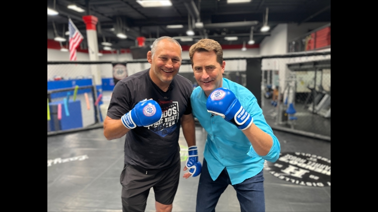 Dan Henderson Opens Hendo's Barrel House in Temecula | cbs8.com