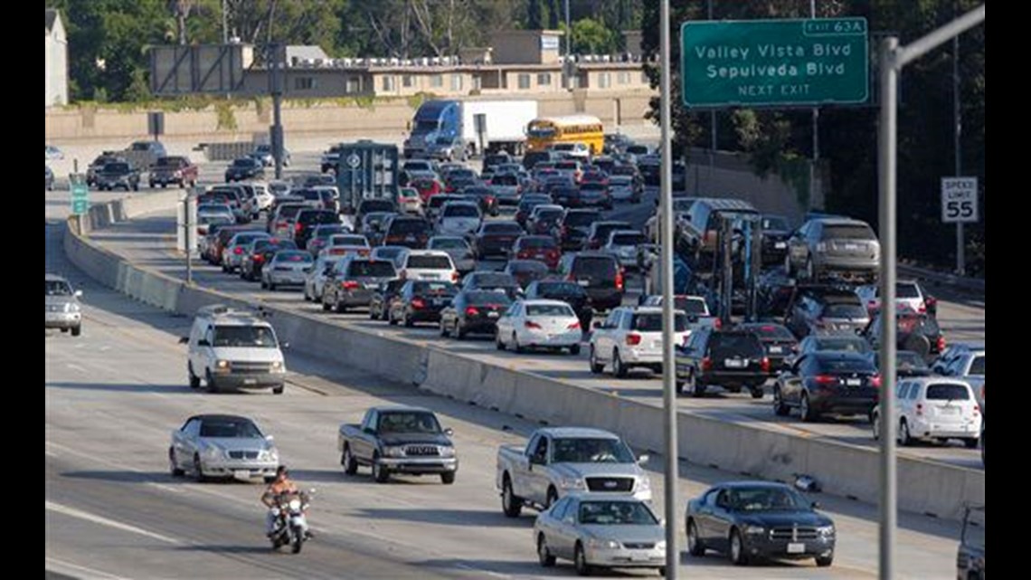 Dire warnings as freeway closure looms in Los Angeles | cbs8.com
