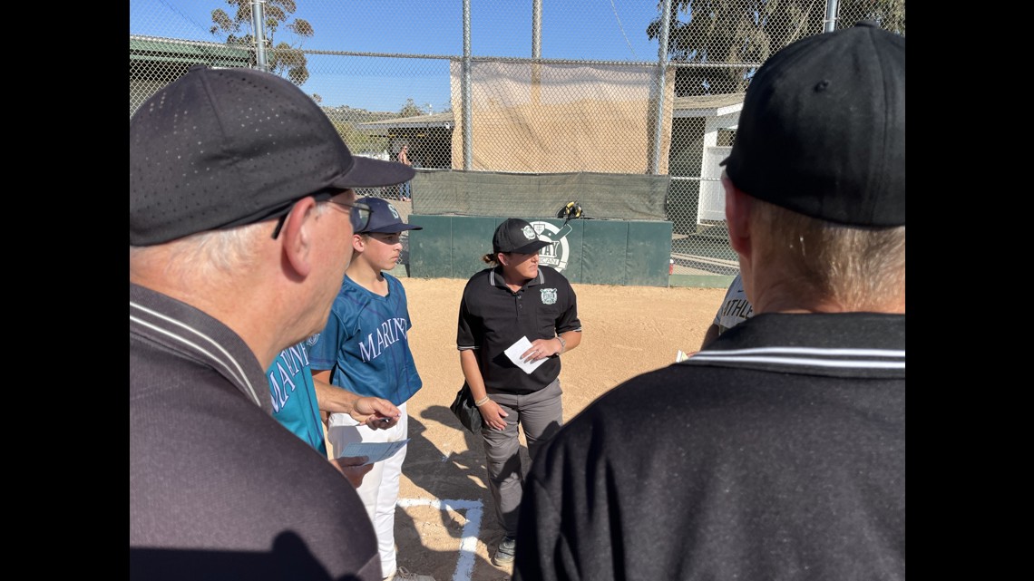Poway mom to umpire major female baseball tournament | cbs8.com
