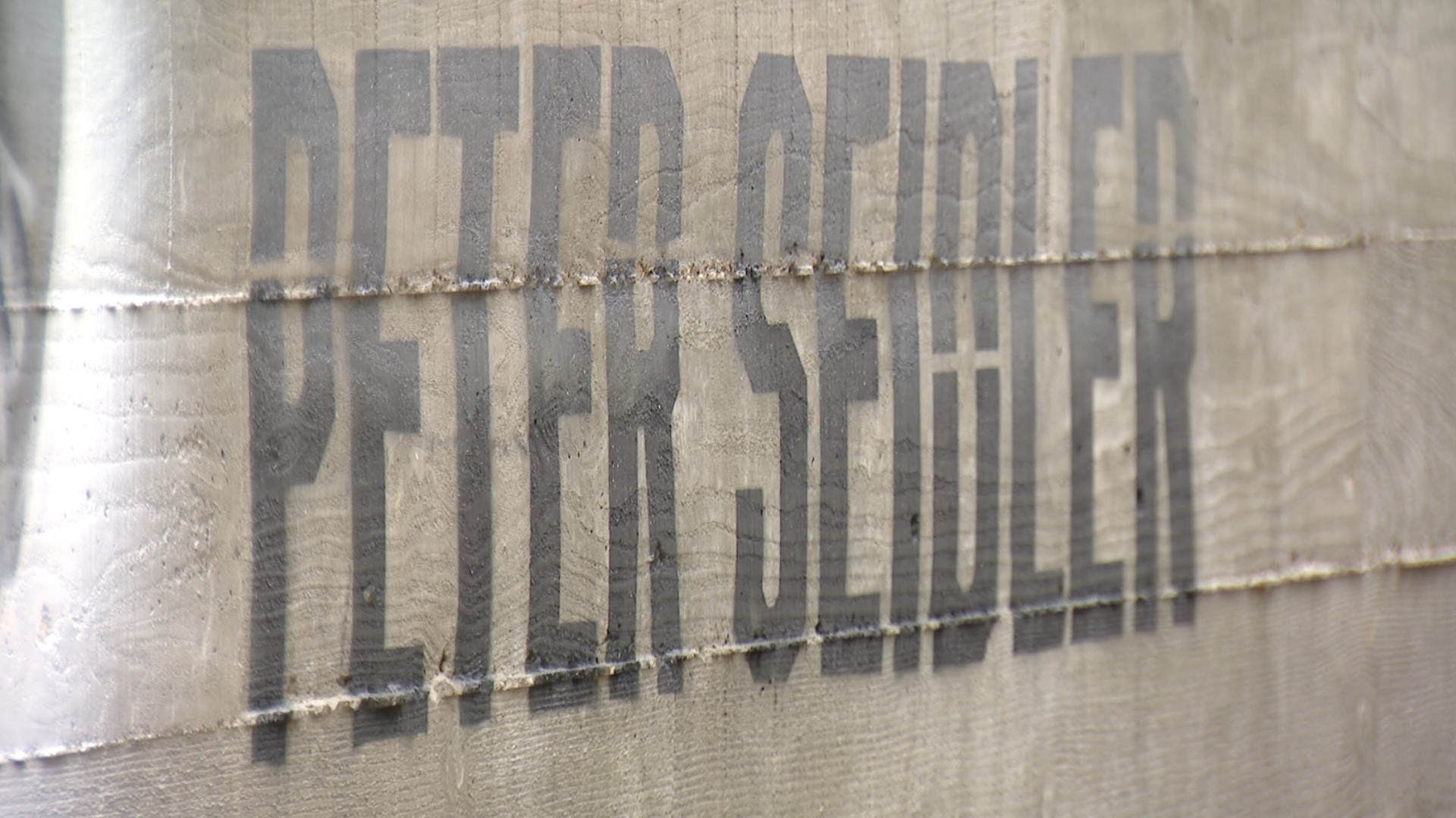 Mural honors San Diego Padres owner, chairman Peter Seidler | cbs8.com