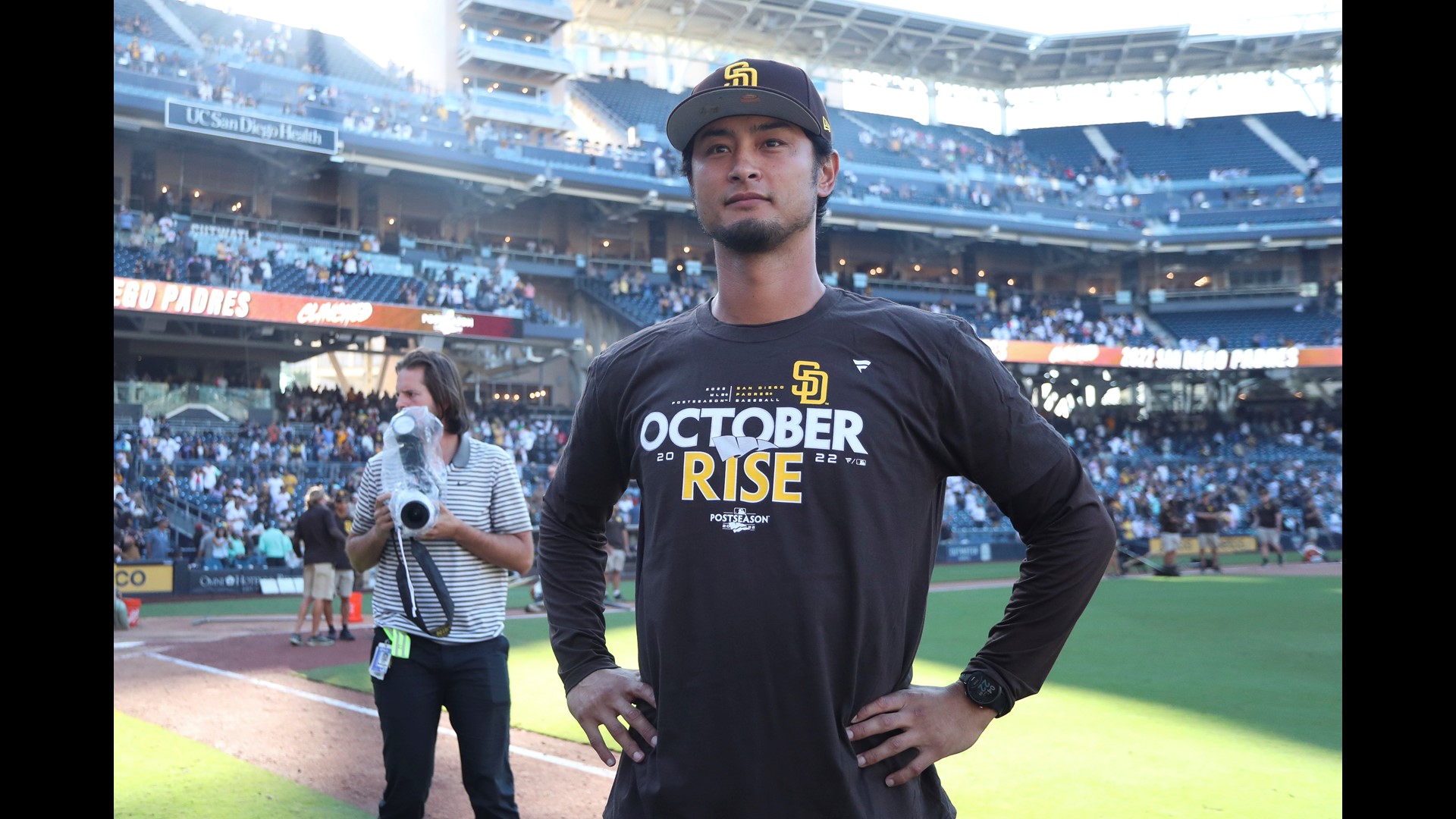 San Diego Padres party in clubhouse after clinching playoff spot | cbs8.com