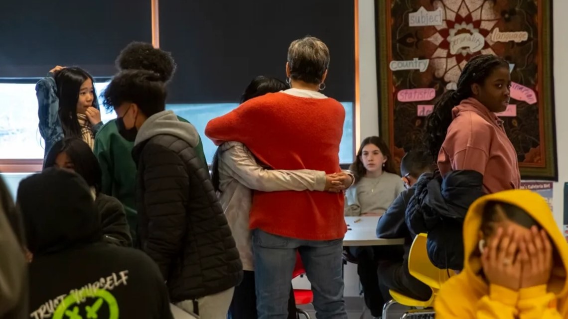 Veteran teachers: Why some stay in tough classrooms | cbs8.com