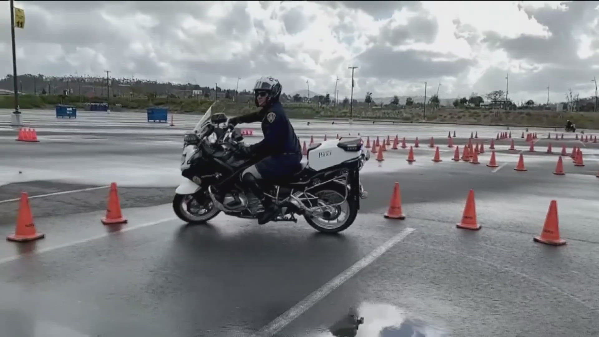 Amputee officer makes history in San Diego motorcycle unit | cbs8.com