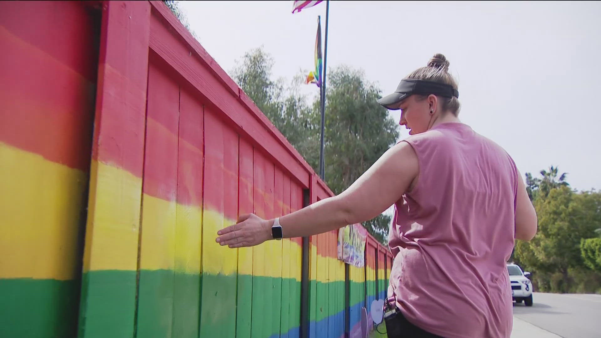Video shows hate crime, vandalism of pride fence in Scripps Ranch | cbs8.com