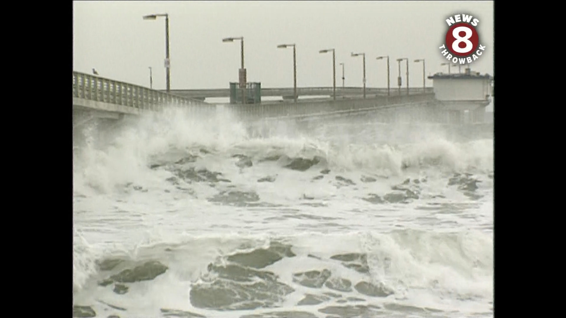 Winter Weather hits San Diego beaches in January 1995 | cbs8.com