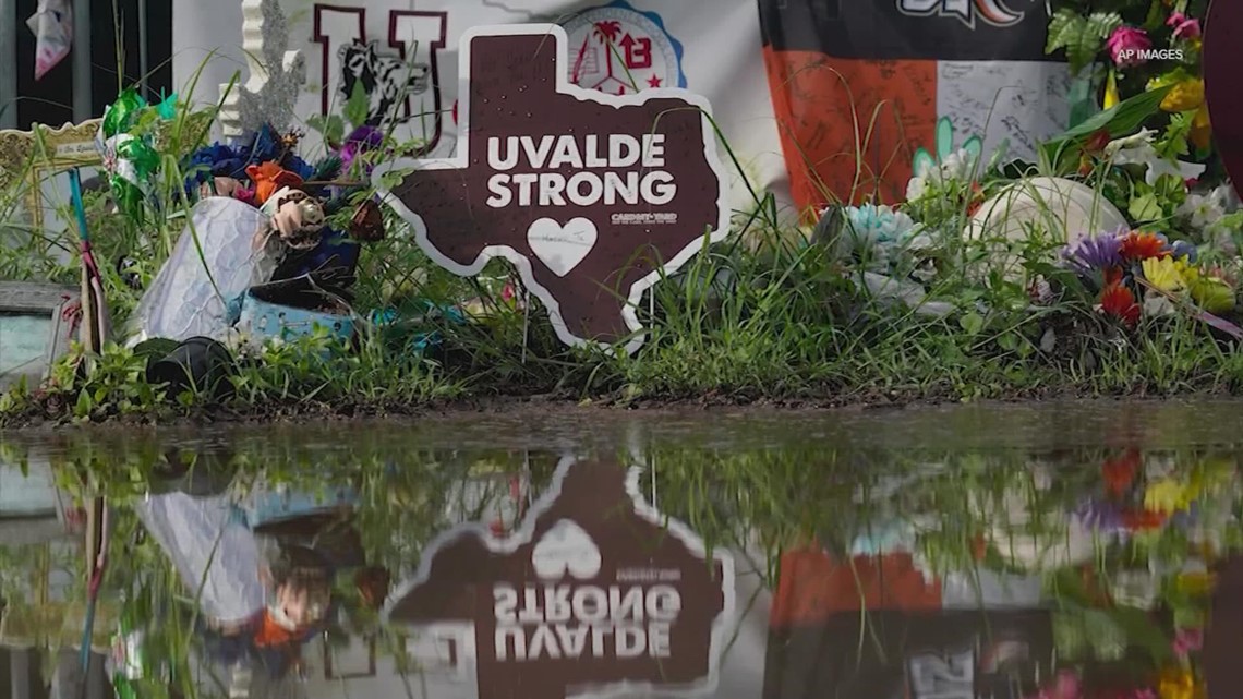 Uvalde students return to school for the 1st time since shooting | cbs8.com