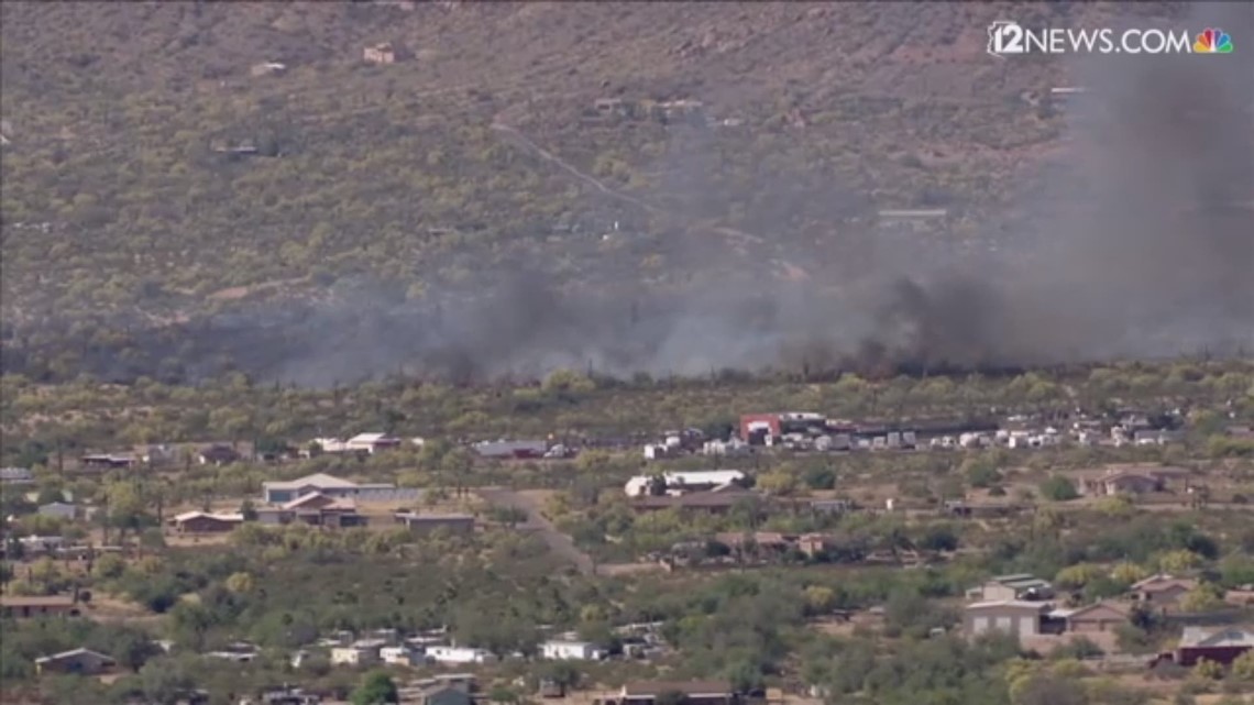 Brush fire in Apache Junction causes evacuations | cbs8.com