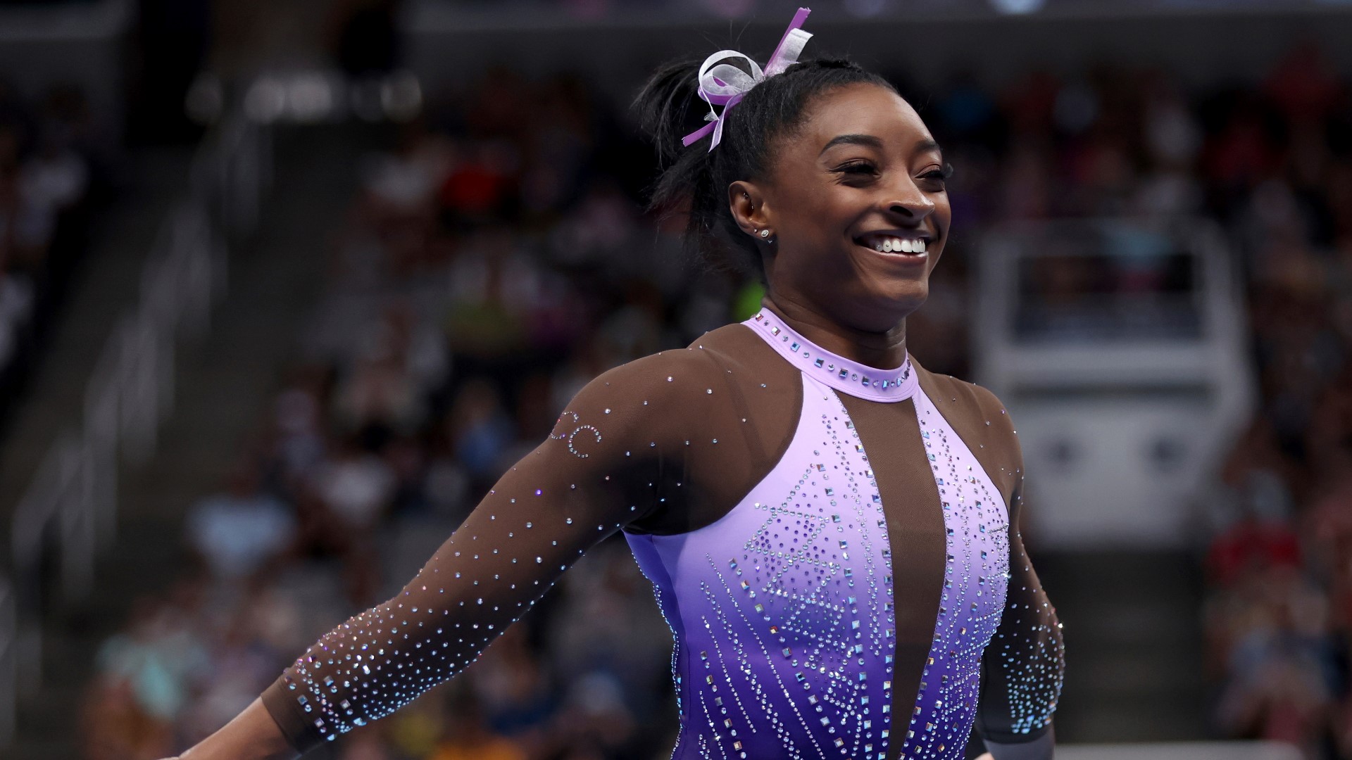 Simone Biles takes the lead at U.S. gymnastics championships | cbs8.com