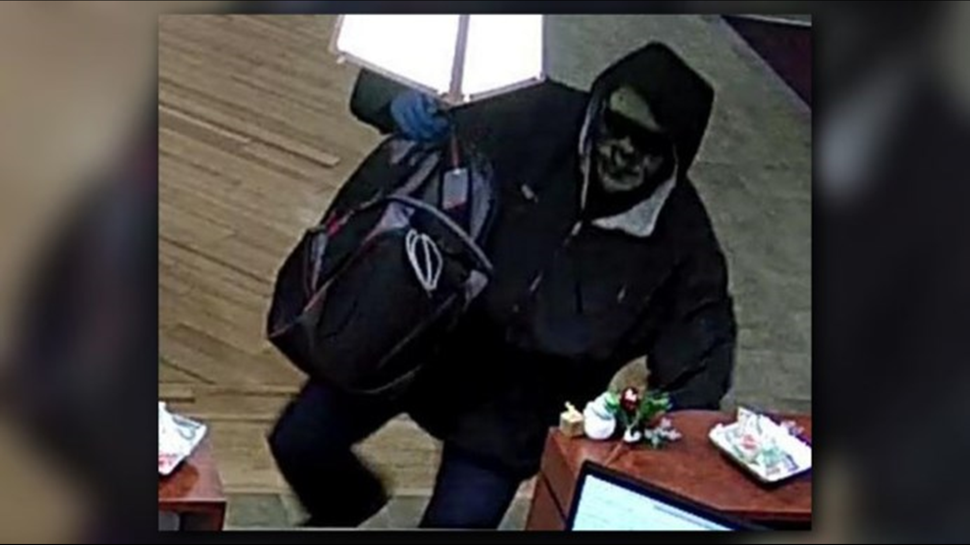 Hunt for a robber: FBI ups reward to catch 'Too Tall Bandit' | cbs8.com