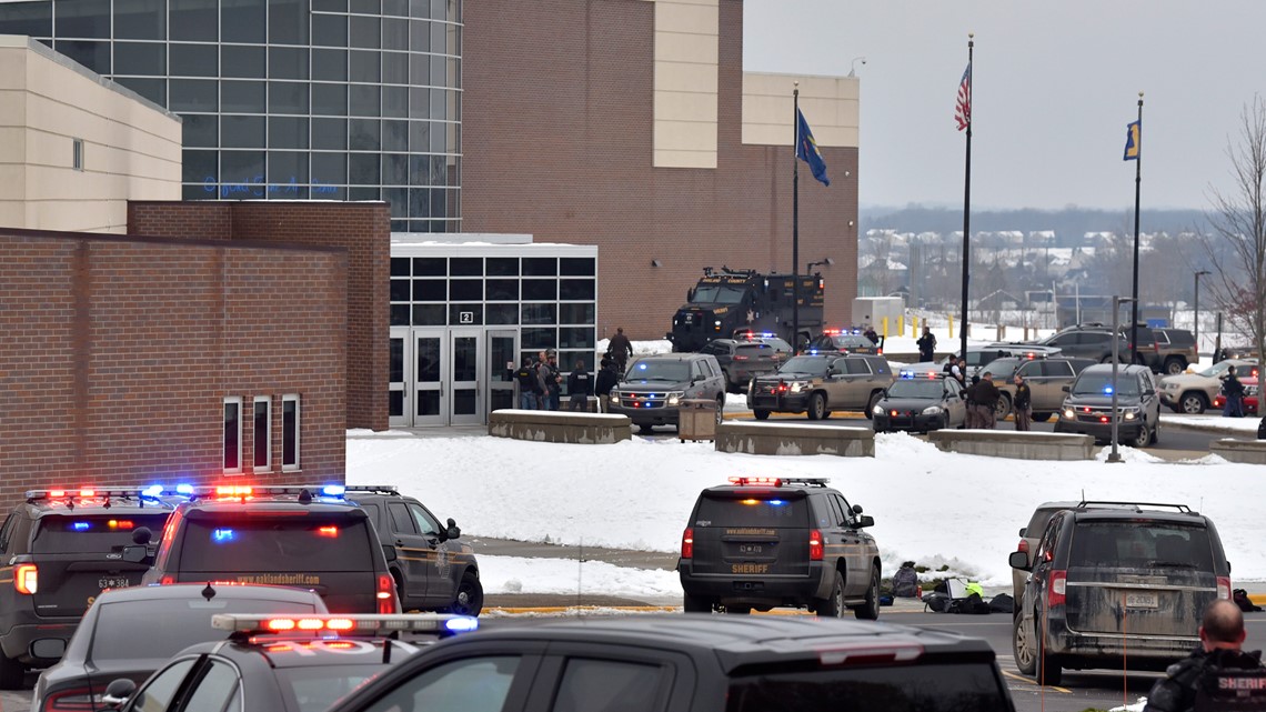Michigan School Shooting: 4 dead, multiple injured | cbs8.com