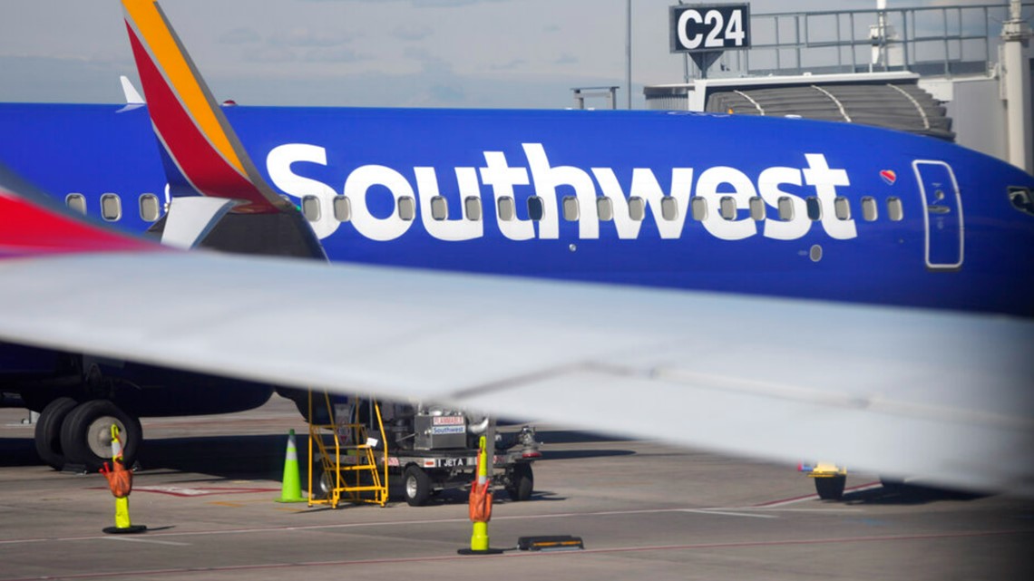 Southwest travel problems continue into Thursday | cbs8.com