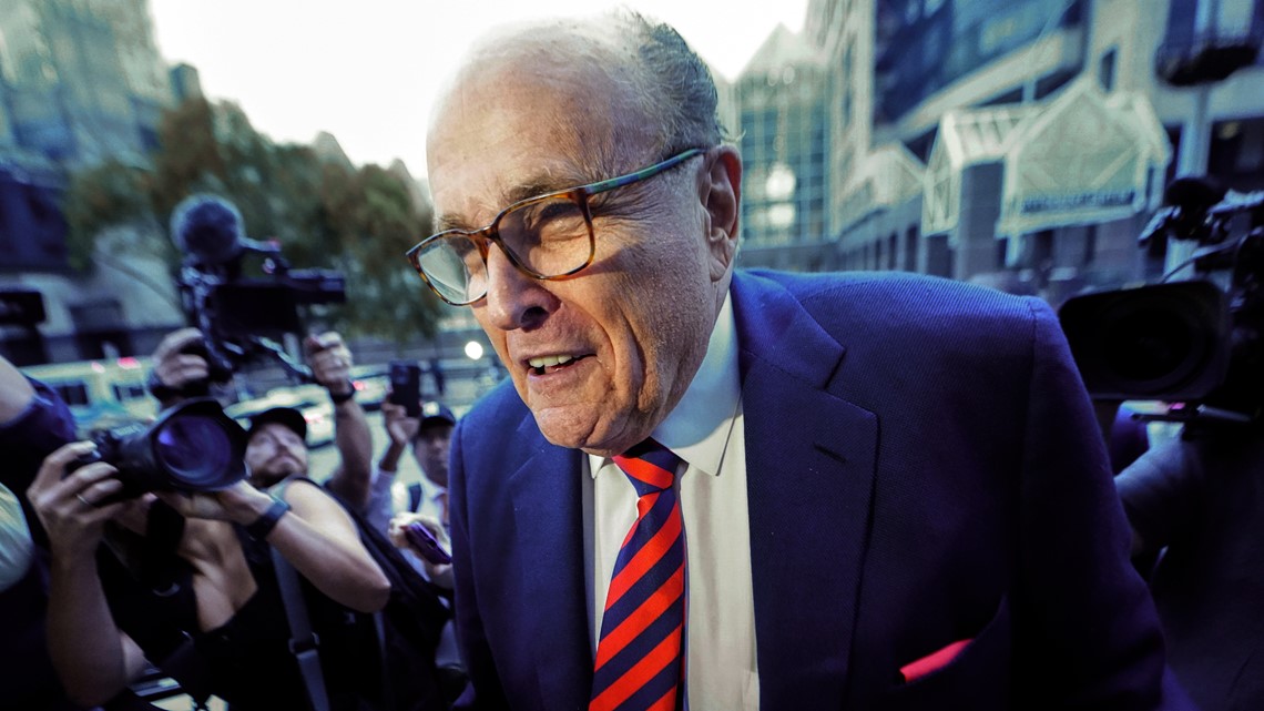 Trump hosts a $100,000-per-person fundraiser to help Giuliani pay legal ...