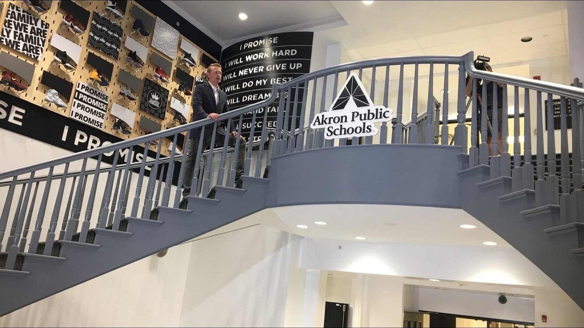 LeBron James' I PROMISE School opens in Akron | cbs8.com