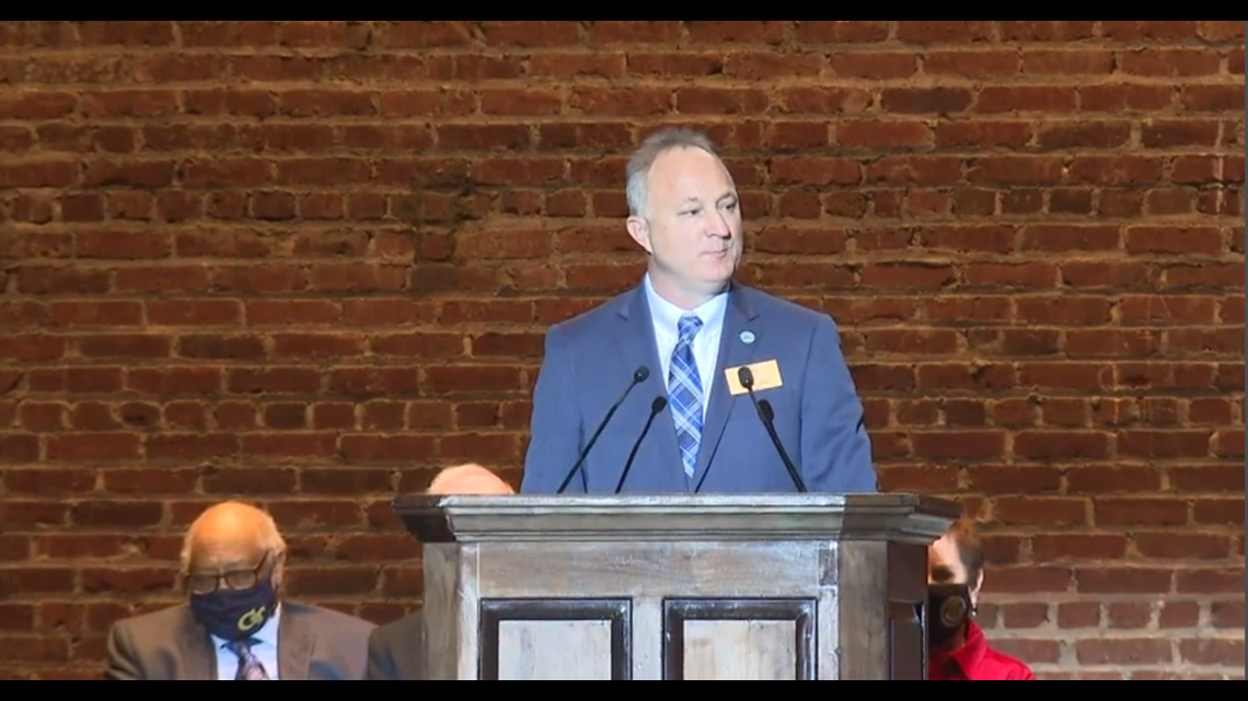 Lester Miller sworn in as mayor, delivers inauguration speech | cbs8.com