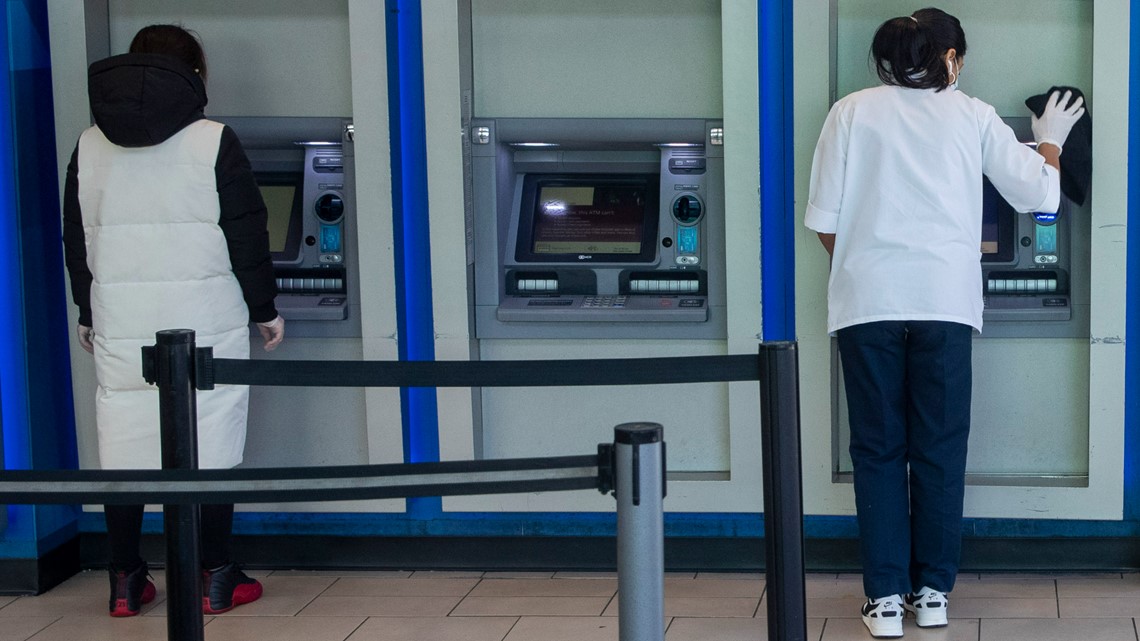 Overdraft fees could lower to as little as $3 under Biden proposal | cbs8.com