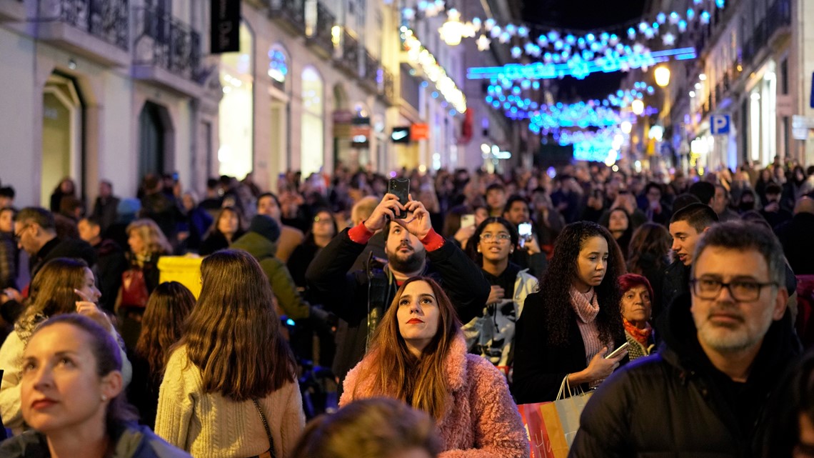 World population to surpass 8 billion by Jan. 1 | cbs8.com