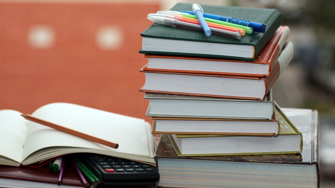 Free textbooks could be reality at California community colleges | cbs8.com