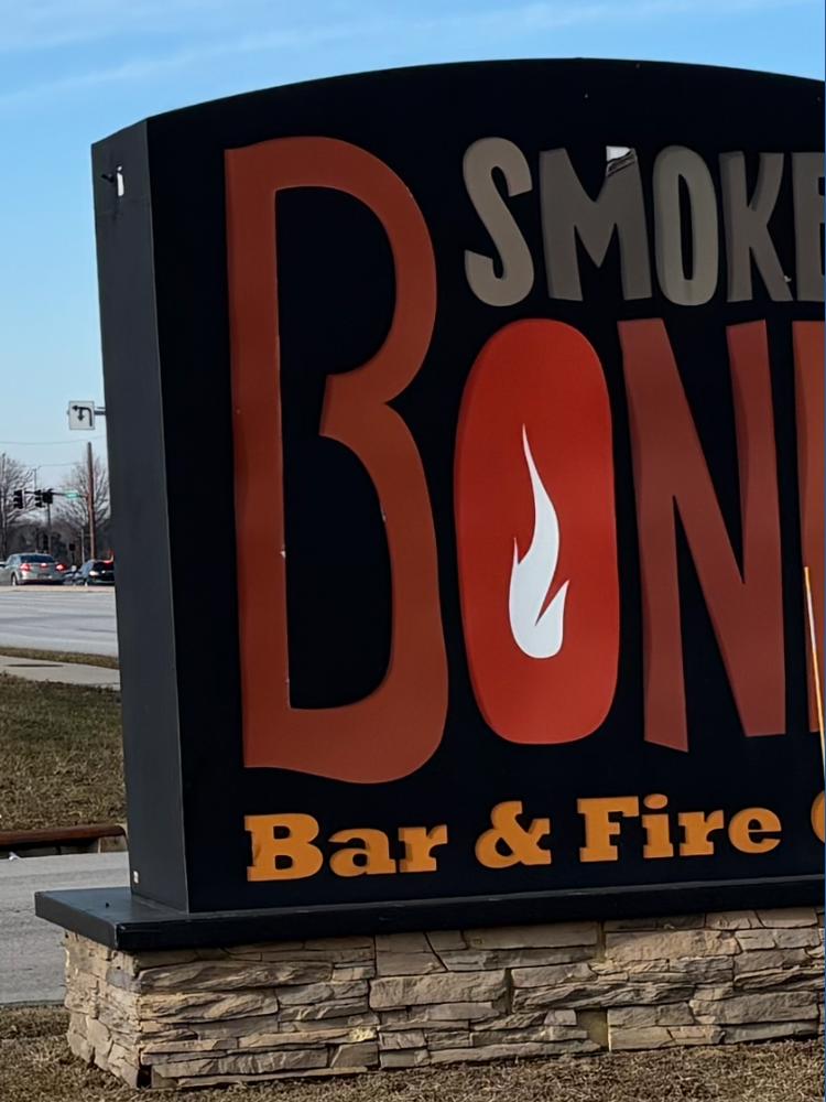 Smokey Bones suddenly closes all locations | cbs8.com