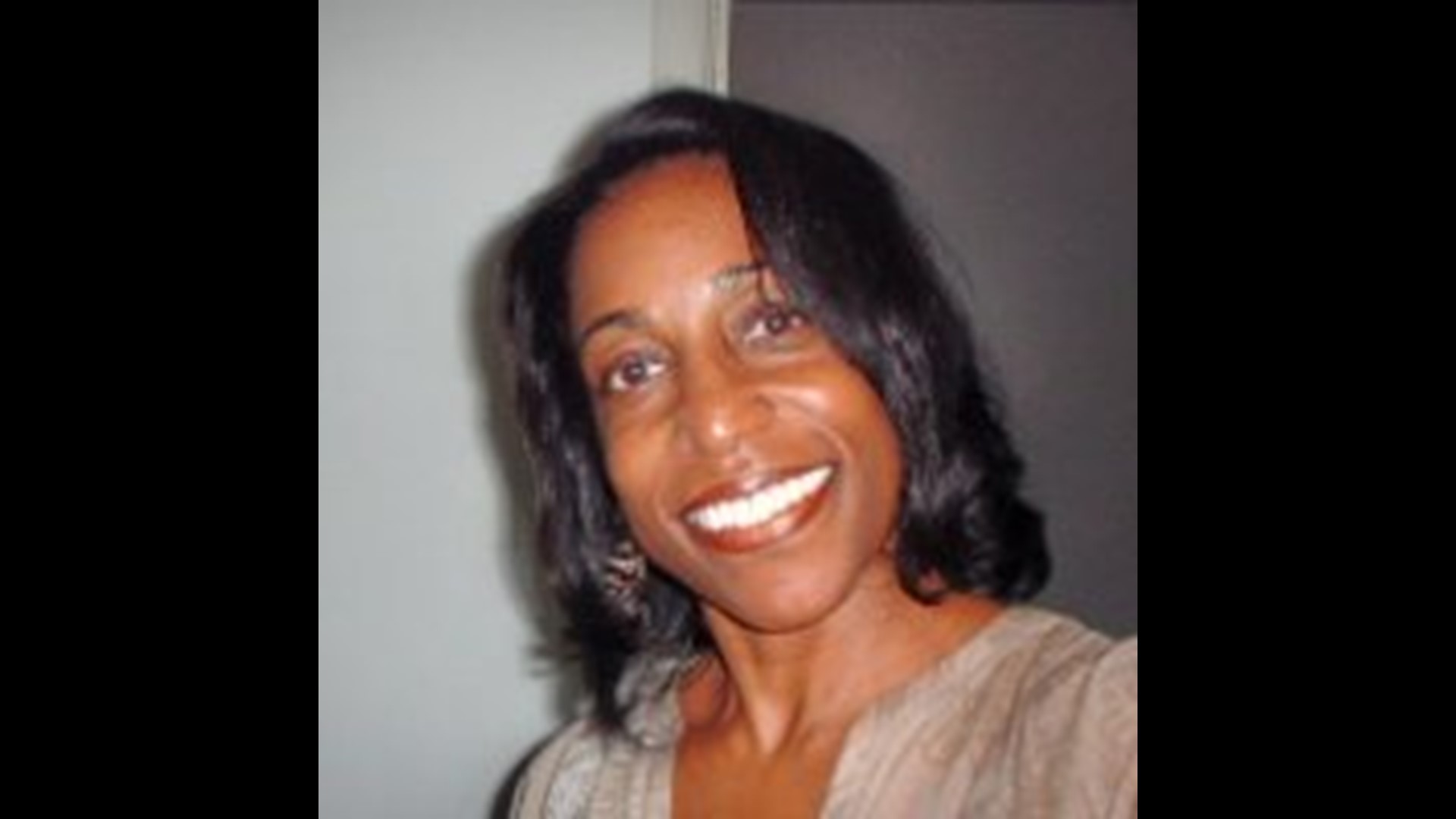 Family reacts to Metro smoke death of Carol Glover | cbs8.com